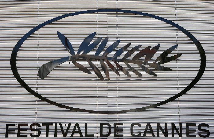 Festival di Cannes, Peter Jackson premiato da Elijah Wood nella serata ...